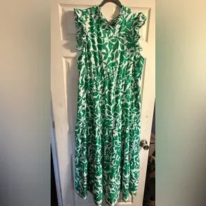 Dresses | Green And White Leaf Print Dress | Poshmark